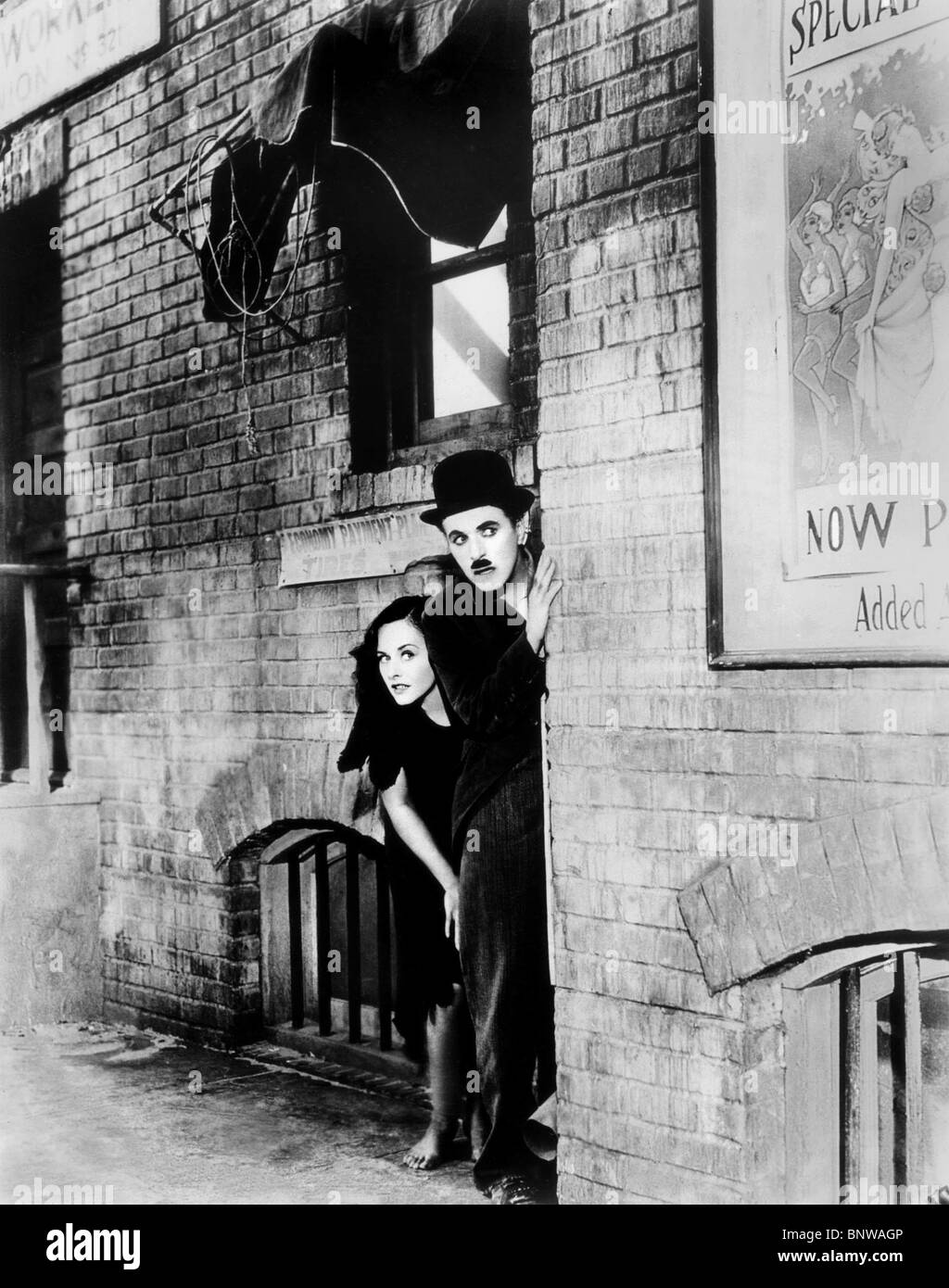 PAULETTE GODDARD, Charlie Chaplin, tempi moderni, 1936 Foto stock - Alamy