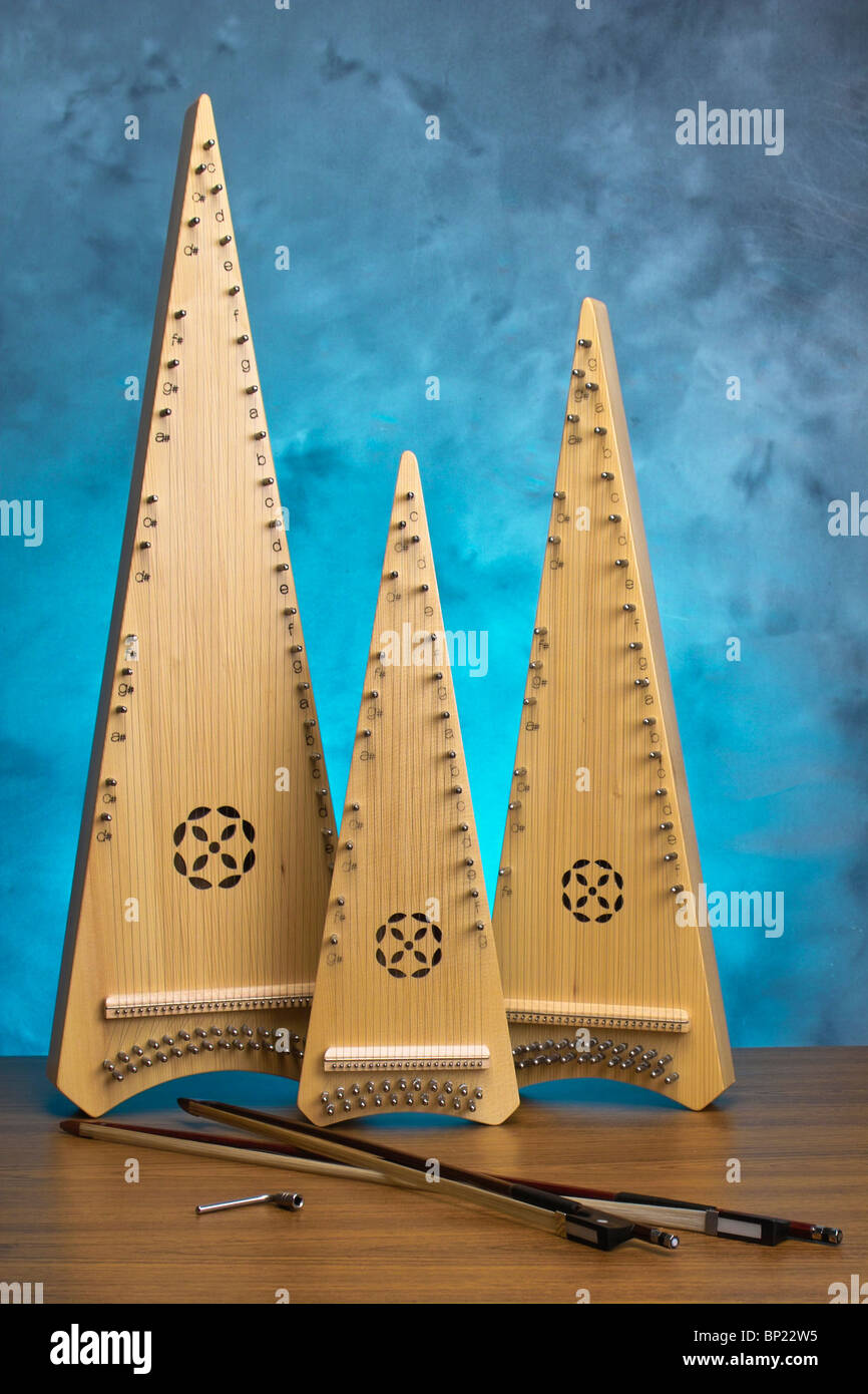 Cetra strumento immagini e fotografie stock ad alta risoluzione - Alamy