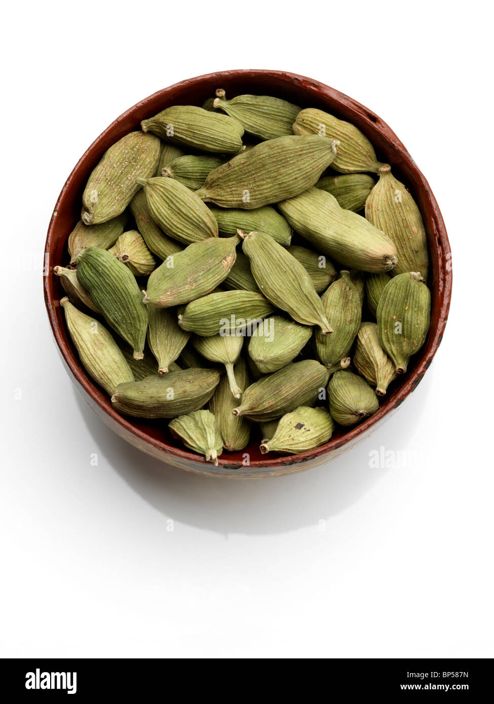 Cardamomi verdi interi immagini e fotografie stock ad alta risoluzione ...