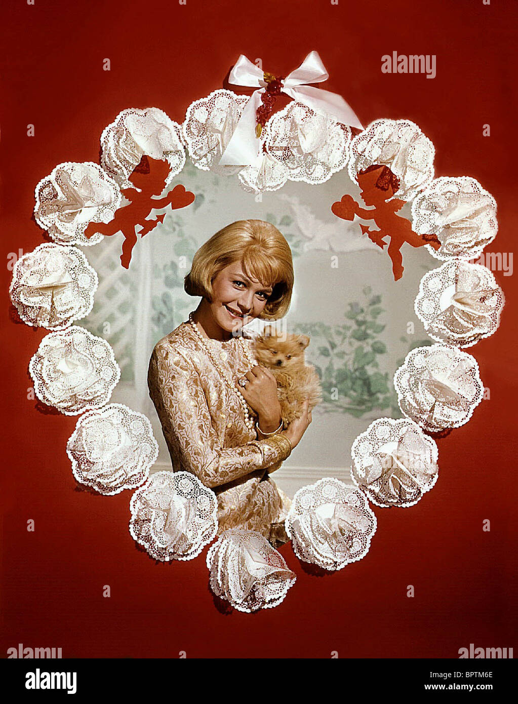 Sandra dee dee immagini e fotografie stock ad alta risoluzione - Alamy