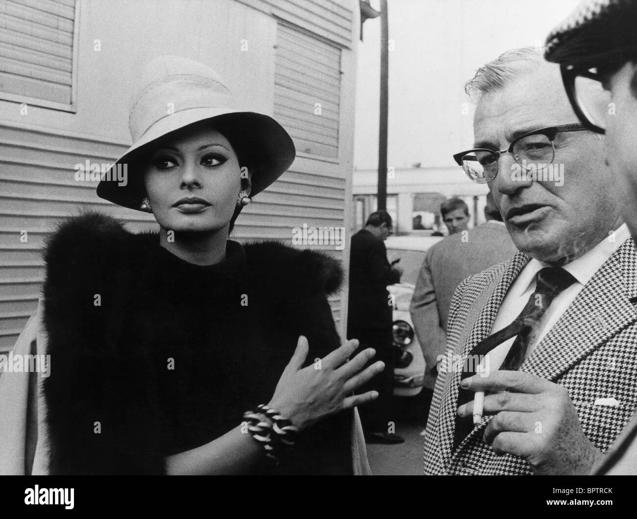 Regista vittorio de sica e sophia loren immagini e fotografie stock ad ...