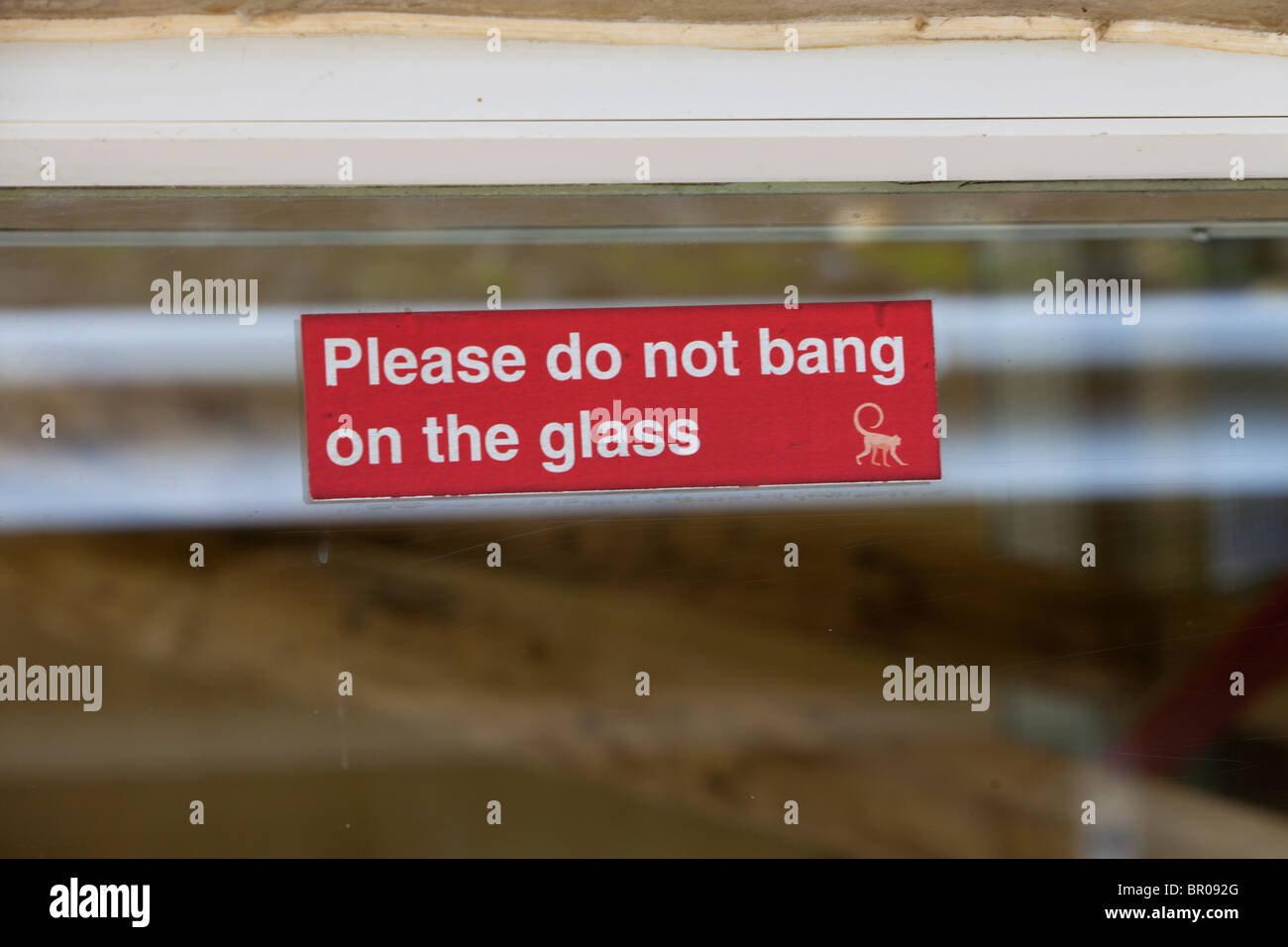 Vetro di avvertimento immagini e fotografie stock ad alta risoluzione ...