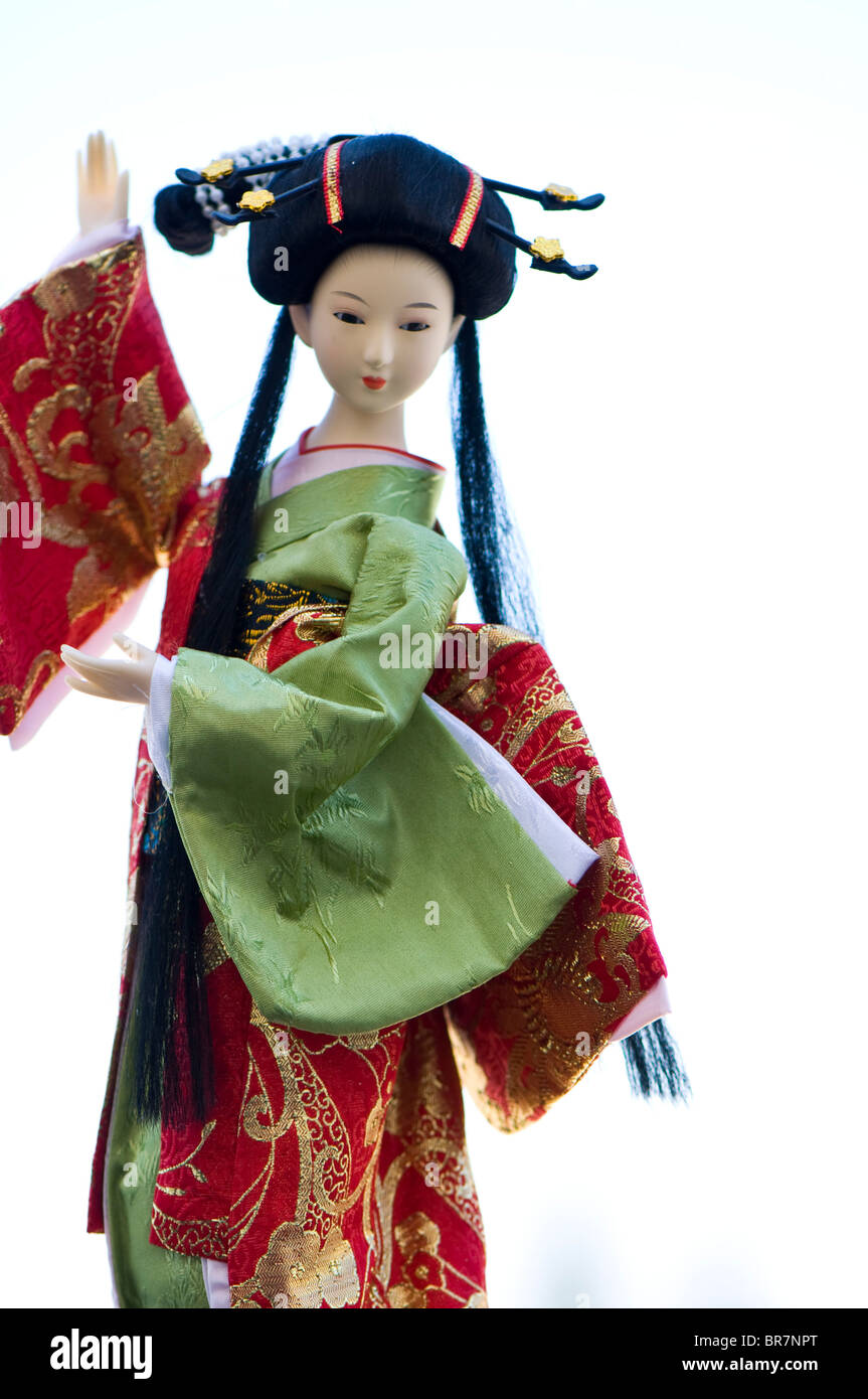 Kimono geisha immagini e fotografie stock ad alta risoluzione - Alamy