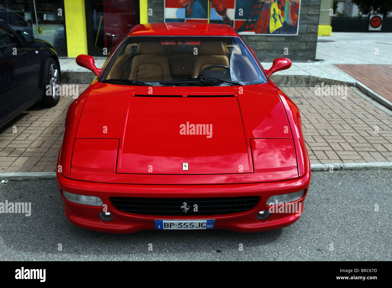 Ferrari 355 berlinetta immagini e fotografie stock ad alta risoluzione ...