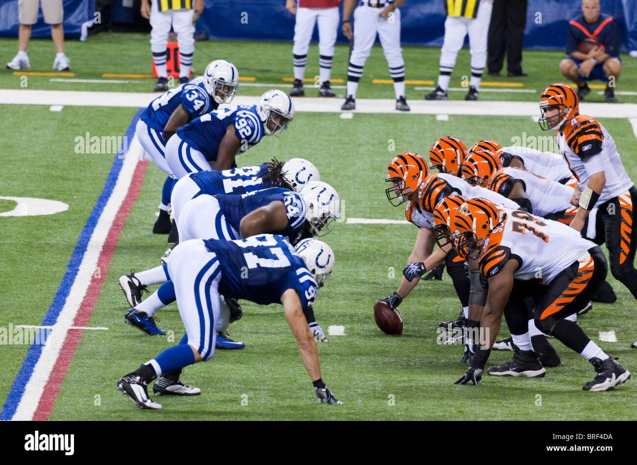 Football nfl football americano immagini e fotografie stock ad alta ...