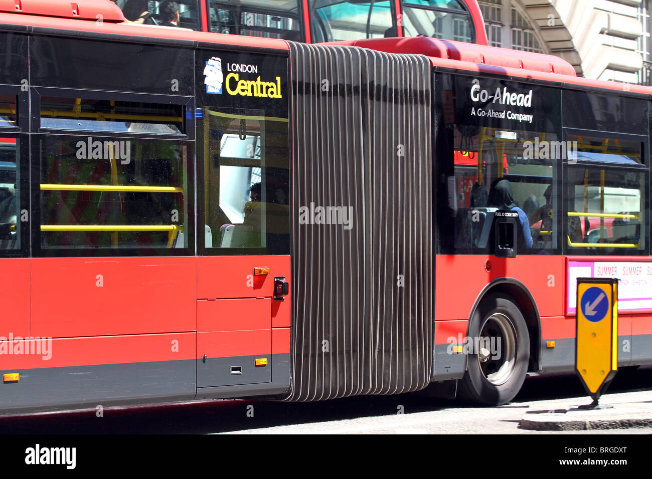 Bendy buses immagini e fotografie stock ad alta risoluzione - Alamy