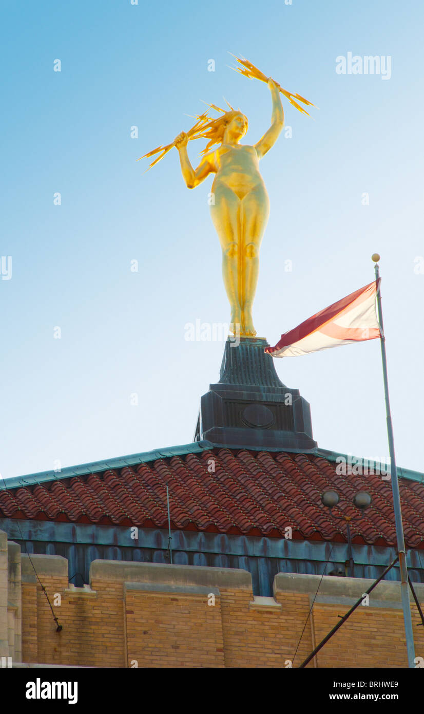 Signorina elettra immagini e fotografie stock ad alta risoluzione - Alamy