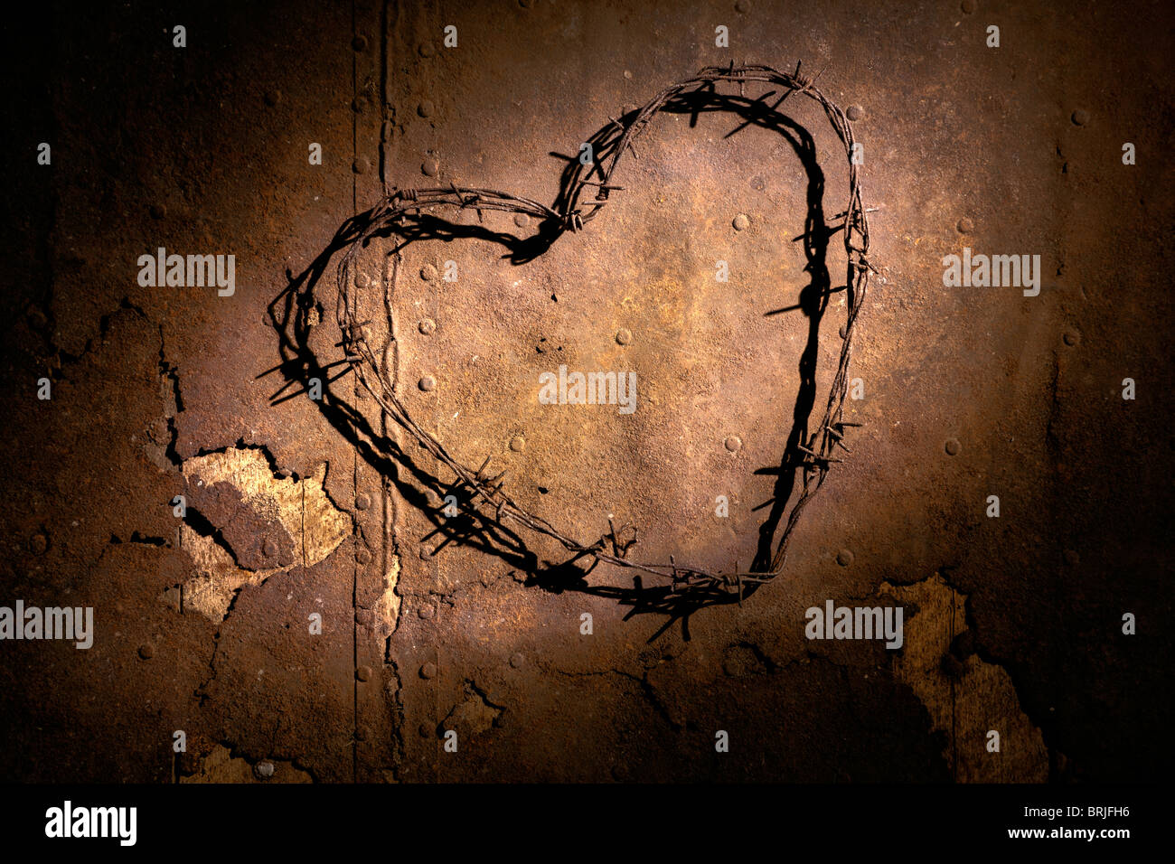 Cuore filo spinato immagini e fotografie stock ad alta risoluzione - Alamy