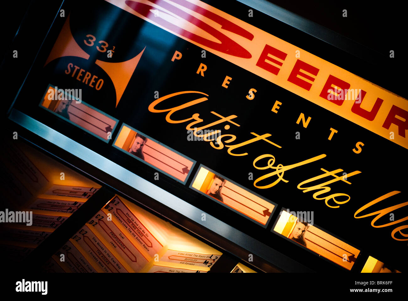 Jukebox 1960s immagini e fotografie stock ad alta risoluzione - Alamy