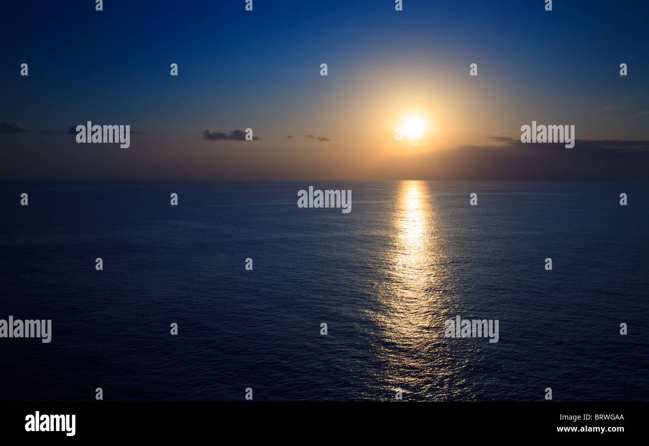 Tramonto mare caraibico immagini e fotografie stock ad alta risoluzione ...