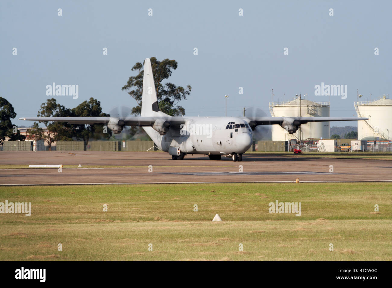 Aeronautica americana lockheed c 130 hercules aereo da trasporto ...
