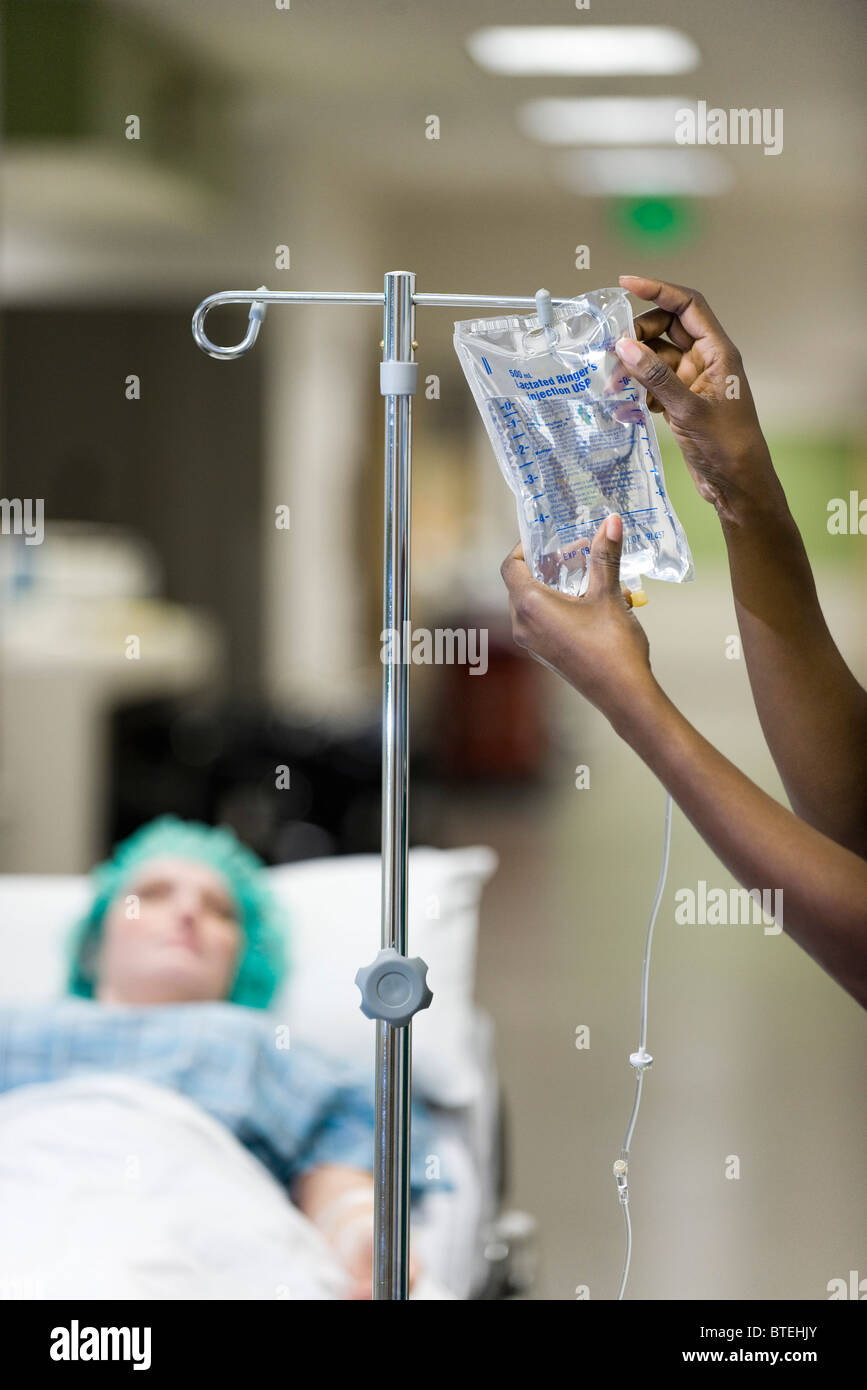 Drip stand immagini e fotografie stock ad alta risoluzione - Alamy