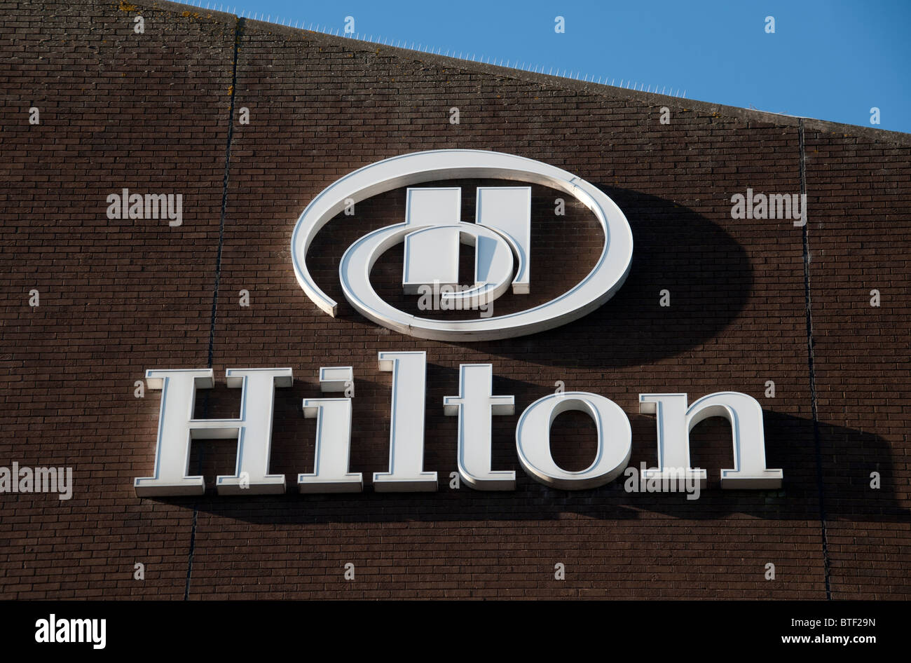 Hilton logo immagini e fotografie stock ad alta risoluzione - Alamy