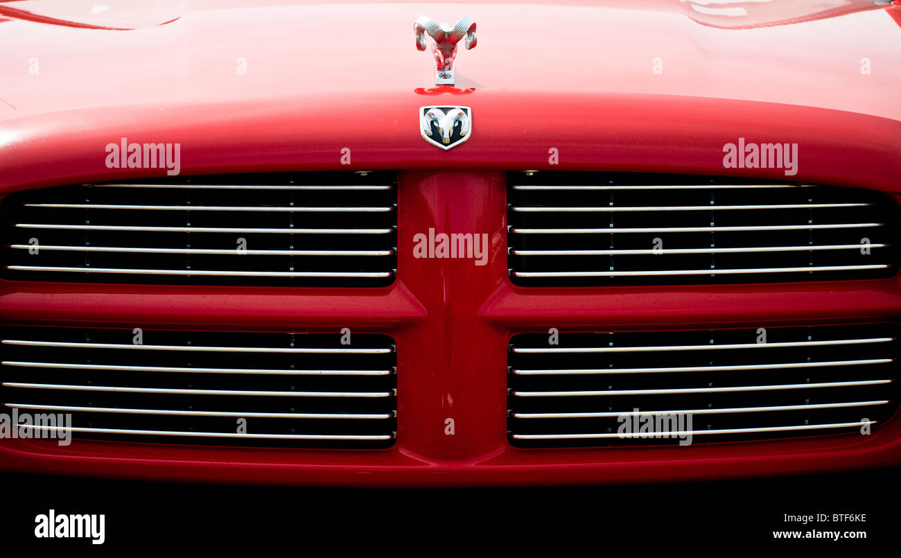 Dodge ram logo immagini e fotografie stock ad alta risoluzione - Alamy