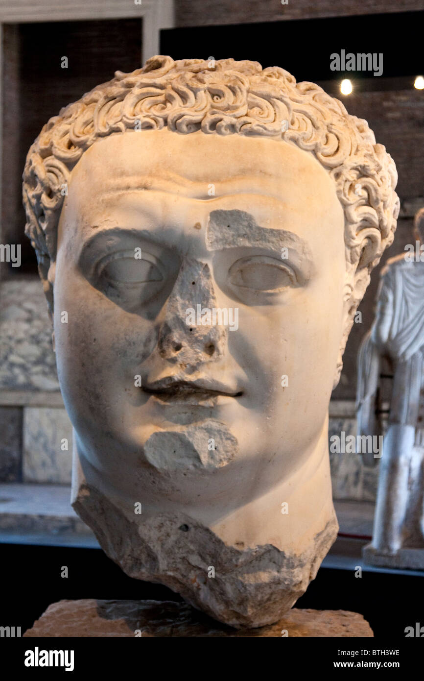 Imperatori romani immagini e fotografie stock ad alta risoluzione - Alamy