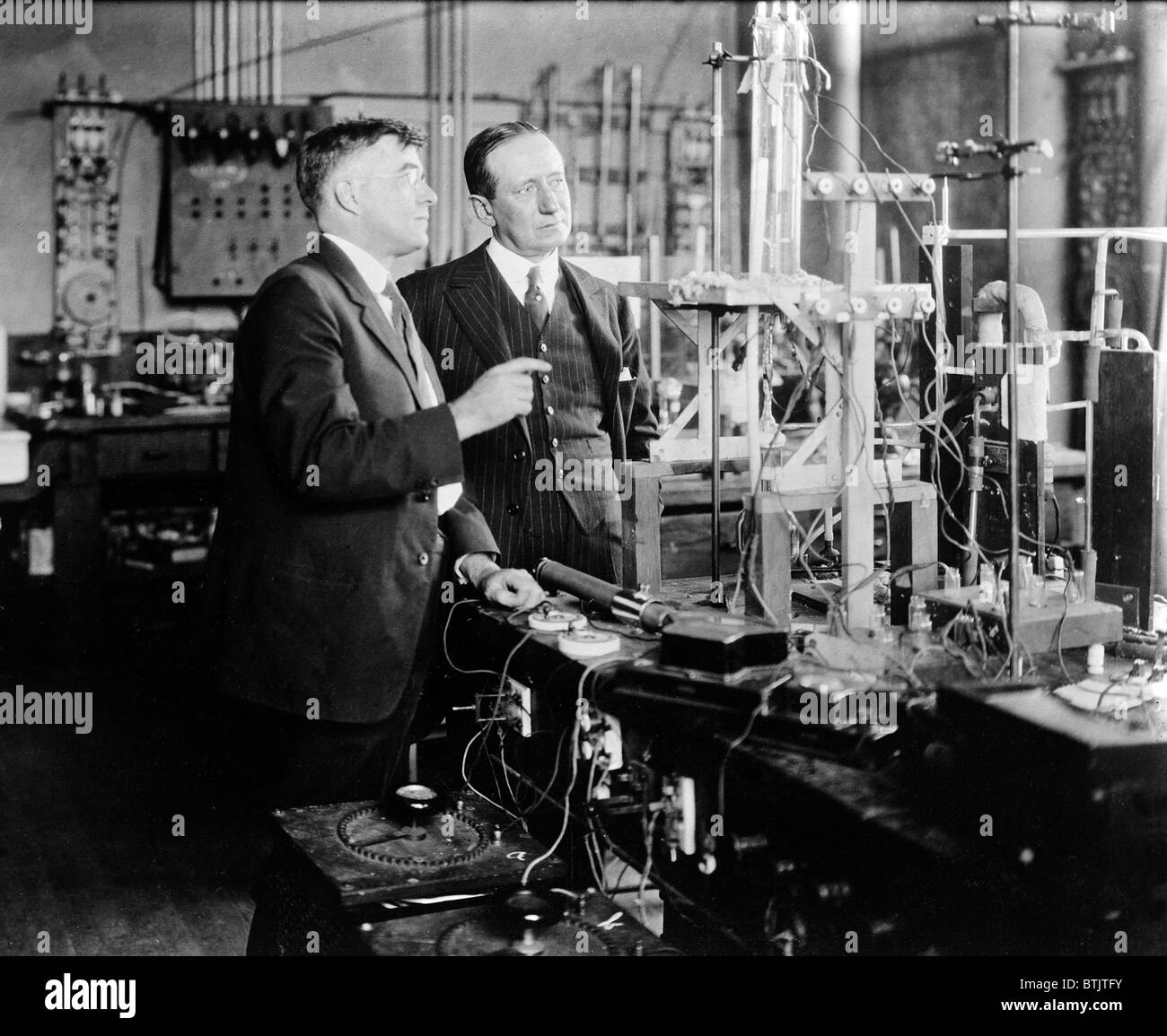 La fisica e la chimica del premio nobel immagini e fotografie stock ad alta risoluzione - Alamy