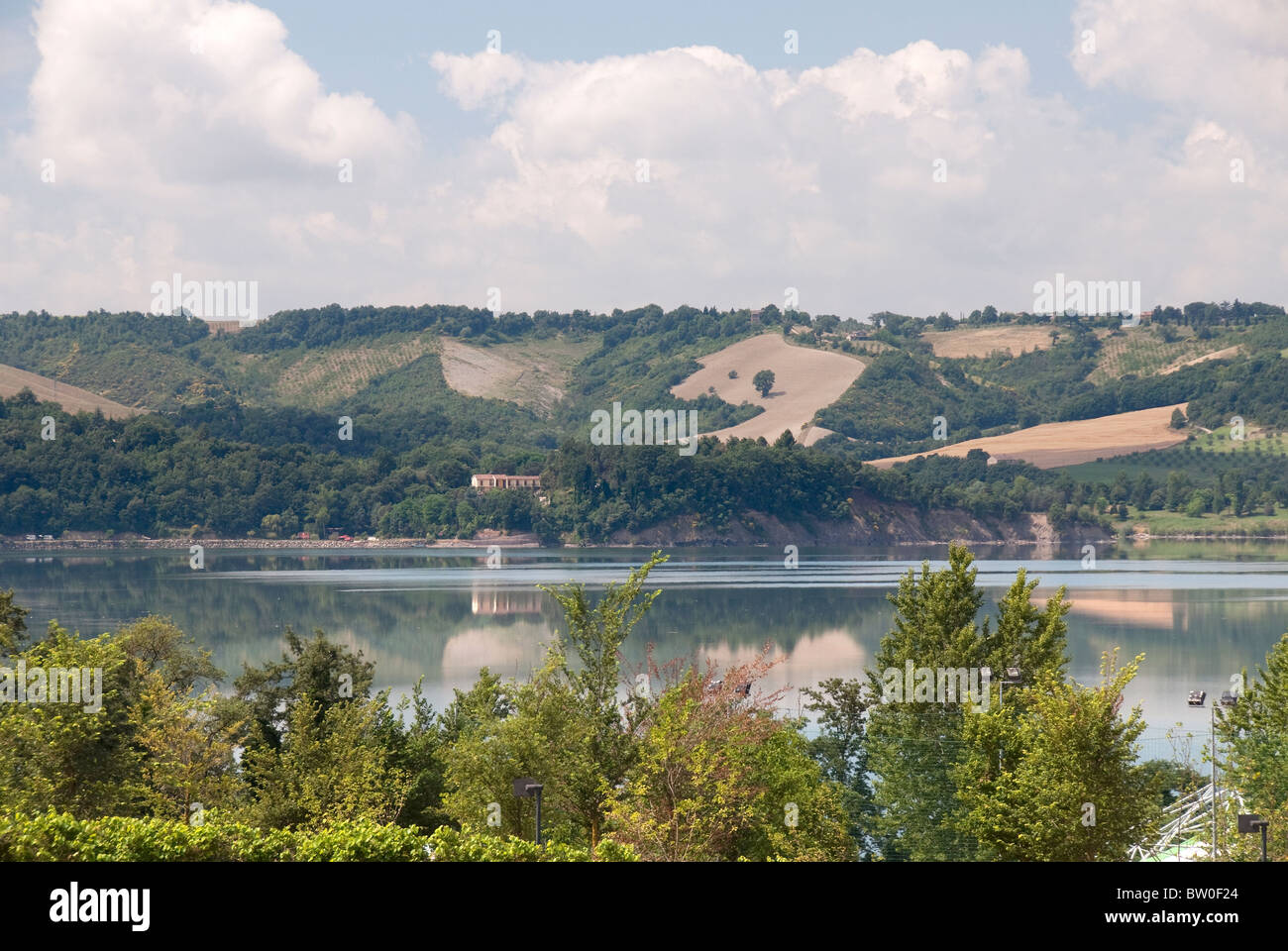 Lago di corbara immagini e fotografie stock ad alta risoluzione - Alamy