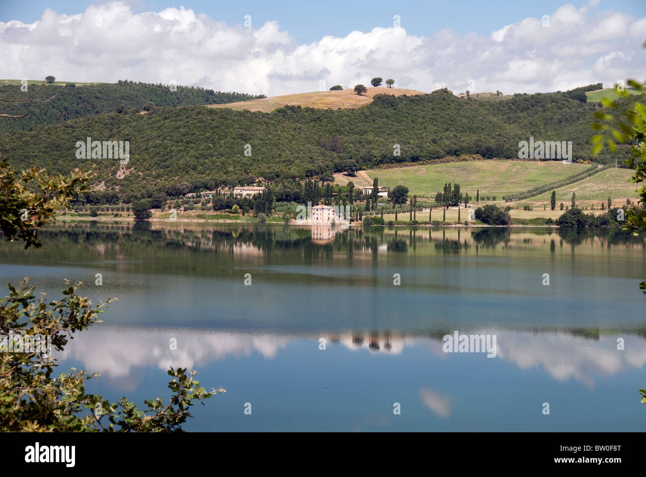Lago di corbara immagini e fotografie stock ad alta risoluzione - Alamy