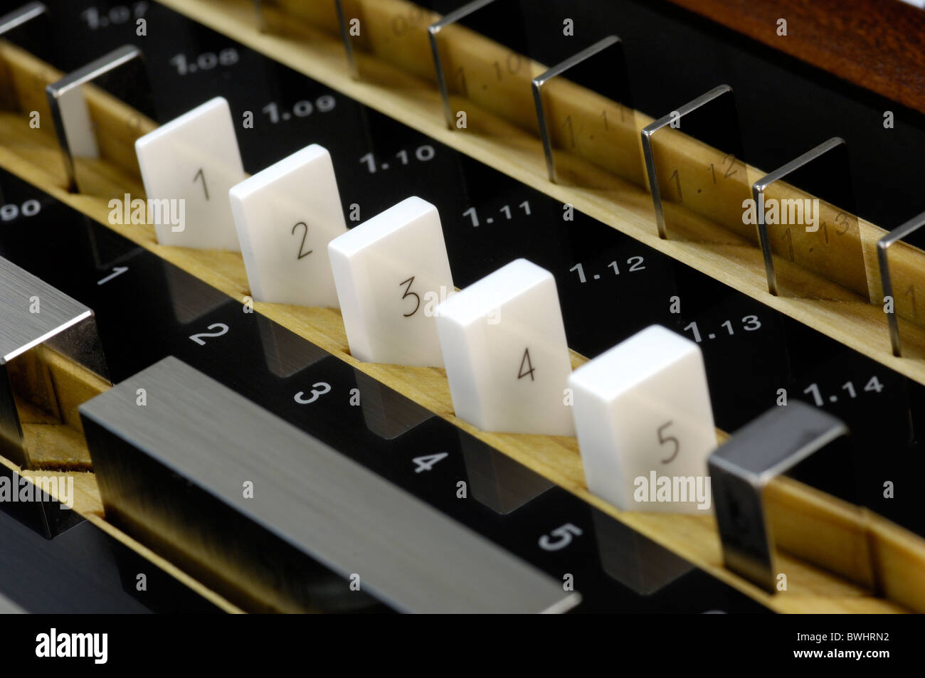 Calibro parallelo immagini e fotografie stock ad alta risoluzione - Alamy