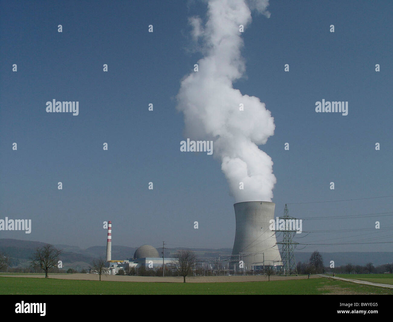 Centrale nucleare centrale nucleare disposizione atomo di contenitore ...