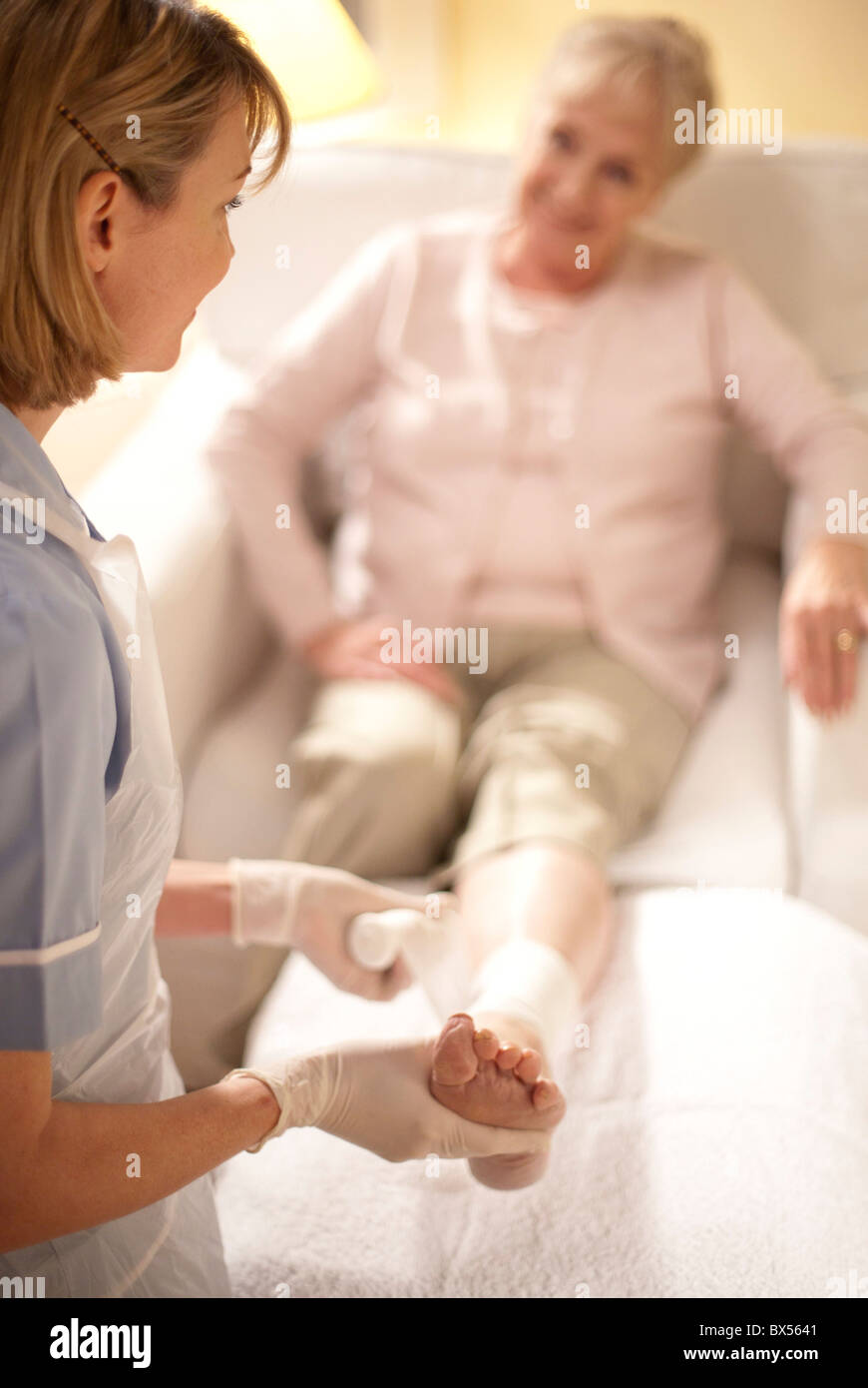 Leg ulcer immagini e fotografie stock ad alta risoluzione - Alamy
