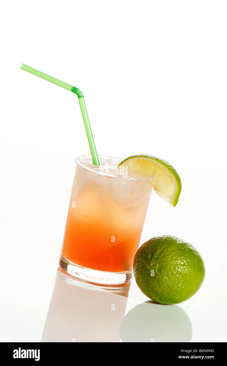 Bevanda alcolica immagini e fotografie stock ad alta risoluzione - Alamy