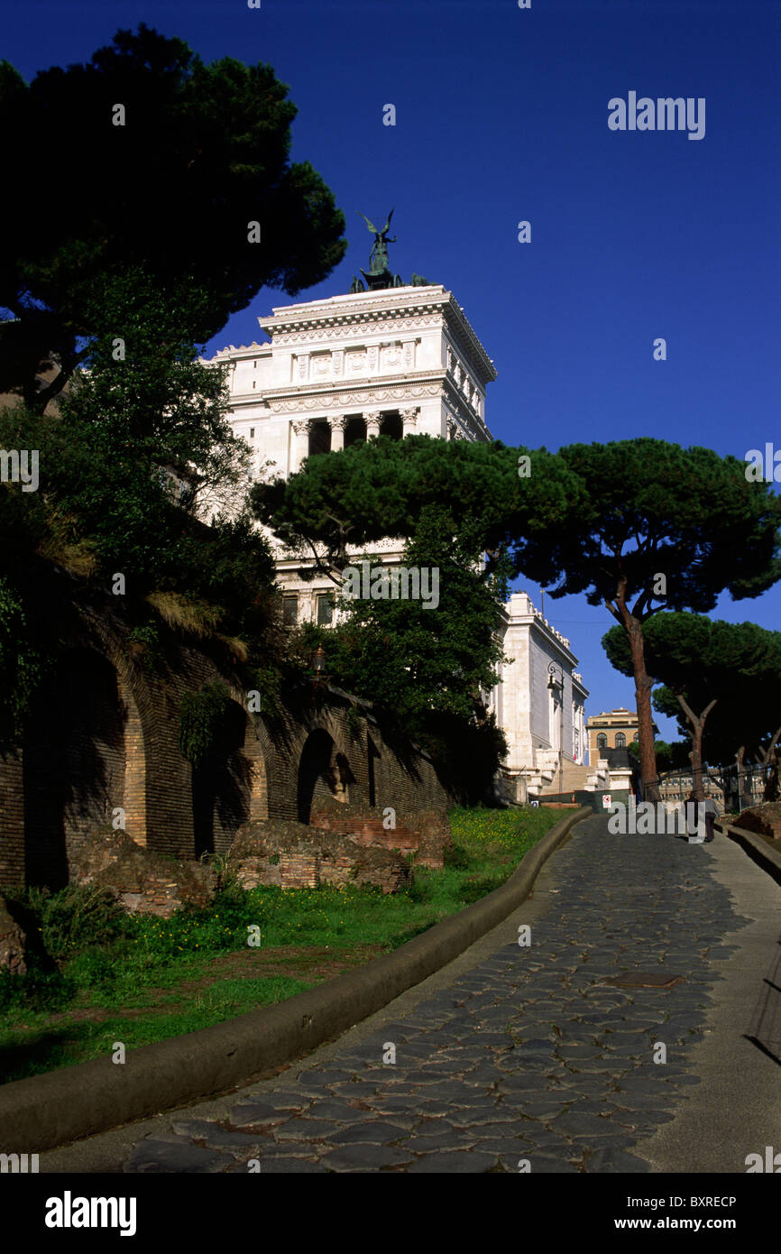 Strada romana acciottolata immagini e fotografie stock ad alta ...