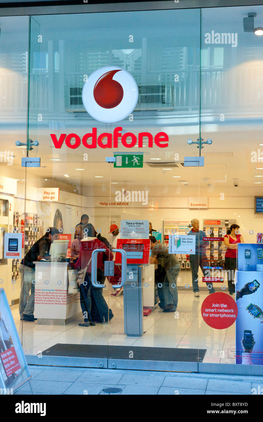 Vodaphone mobile immagini e fotografie stock ad alta risoluzione - Alamy