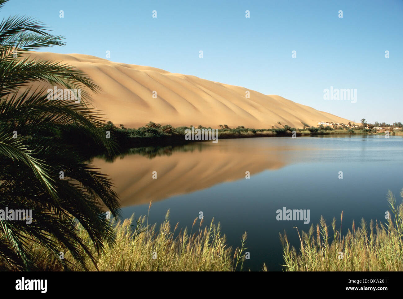 Libya ubari lakes immagini e fotografie stock ad alta risoluzione - Alamy