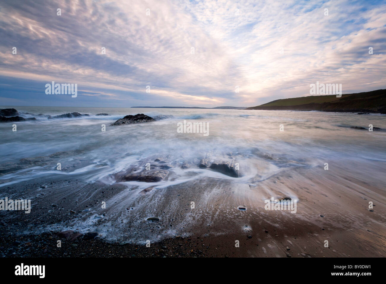 Tempestoso mare irlanda immagini e fotografie stock ad alta risoluzione ...