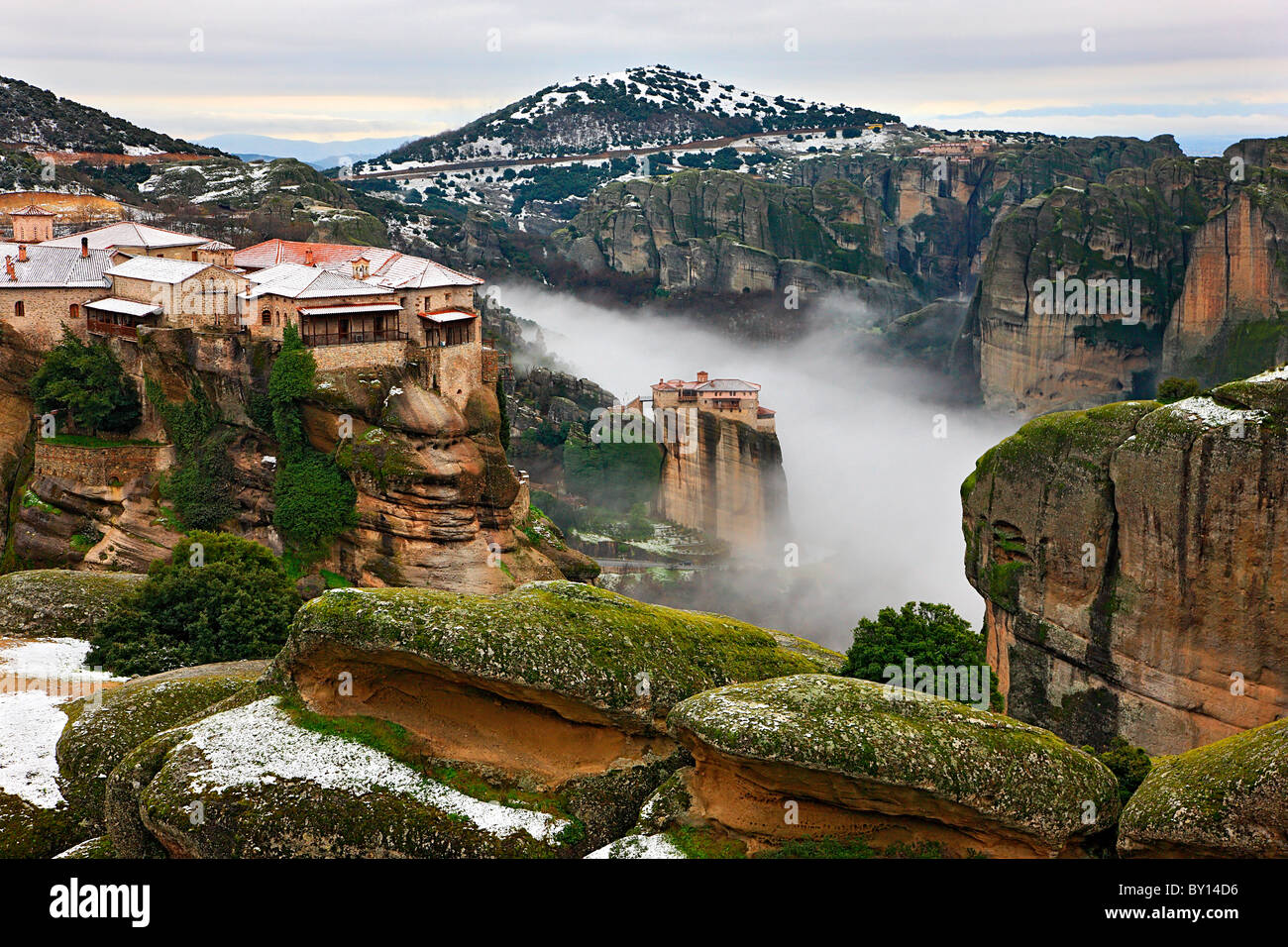 Monasteri di meteora immagini e fotografie stock ad alta risoluzione ...