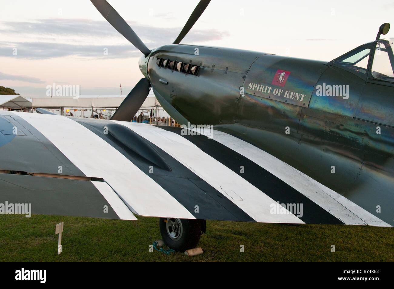 D day spitfire immagini e fotografie stock ad alta risoluzione - Alamy