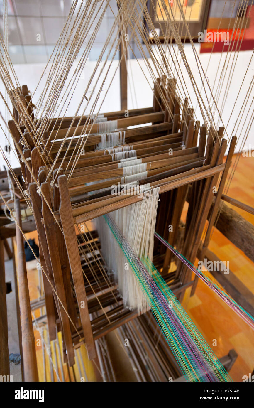 Seta tessuta jacquard immagini e fotografie stock ad alta risoluzione ...