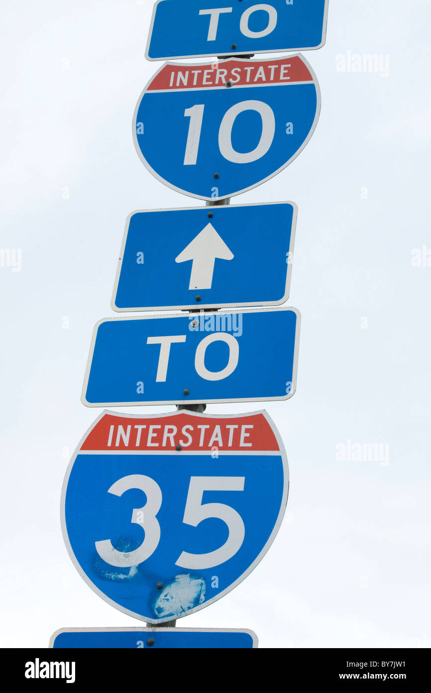 Interstate highway sign immagini e fotografie stock ad alta risoluzione ...
