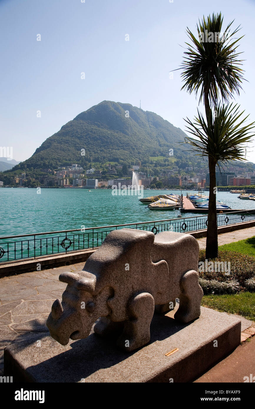 Scultura di rinoceronte, la passeggiata sul Lago di Lugano Lugano ...