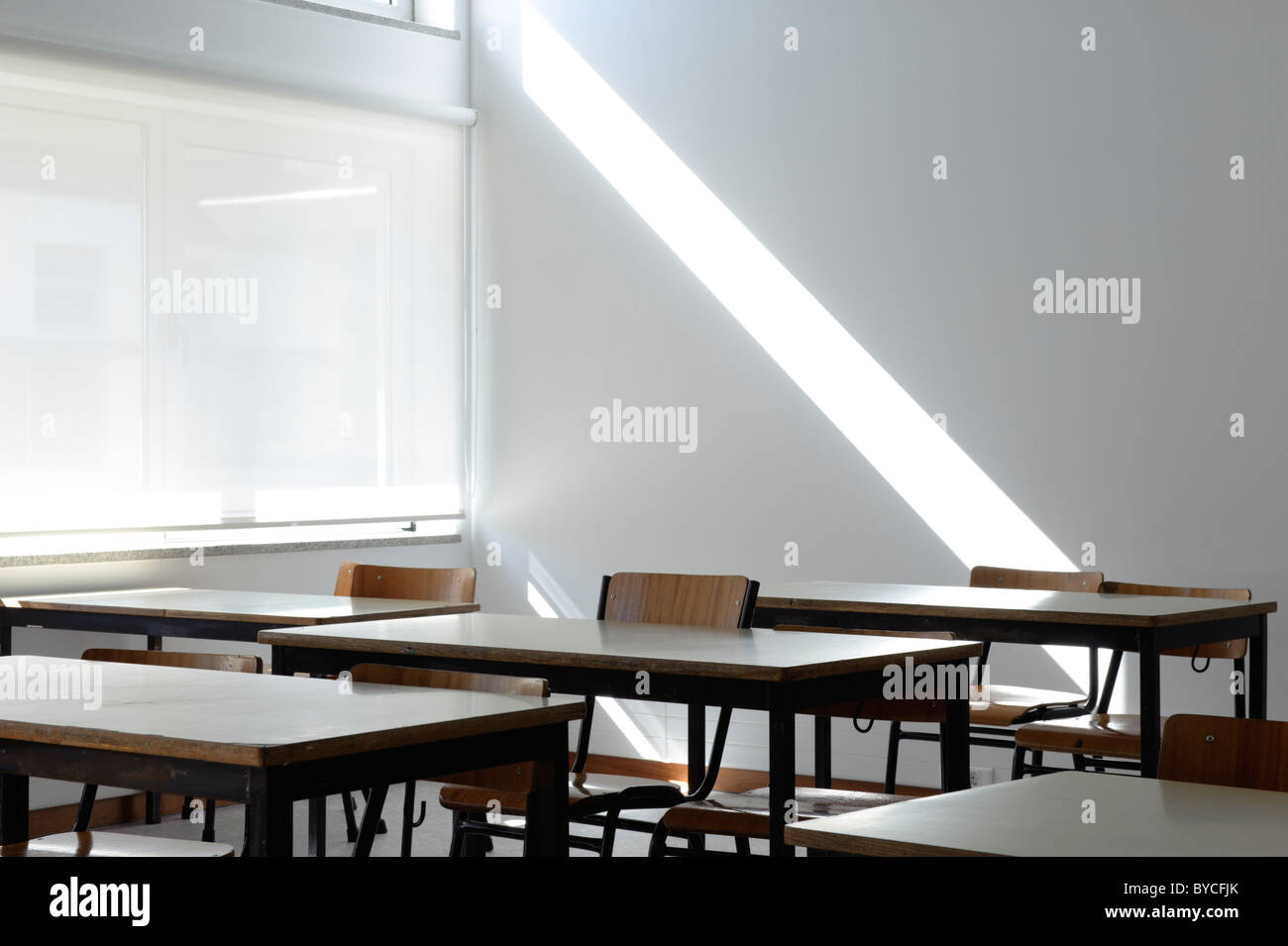 Empty modern school classroom secondary immagini e fotografie stock ad ...
