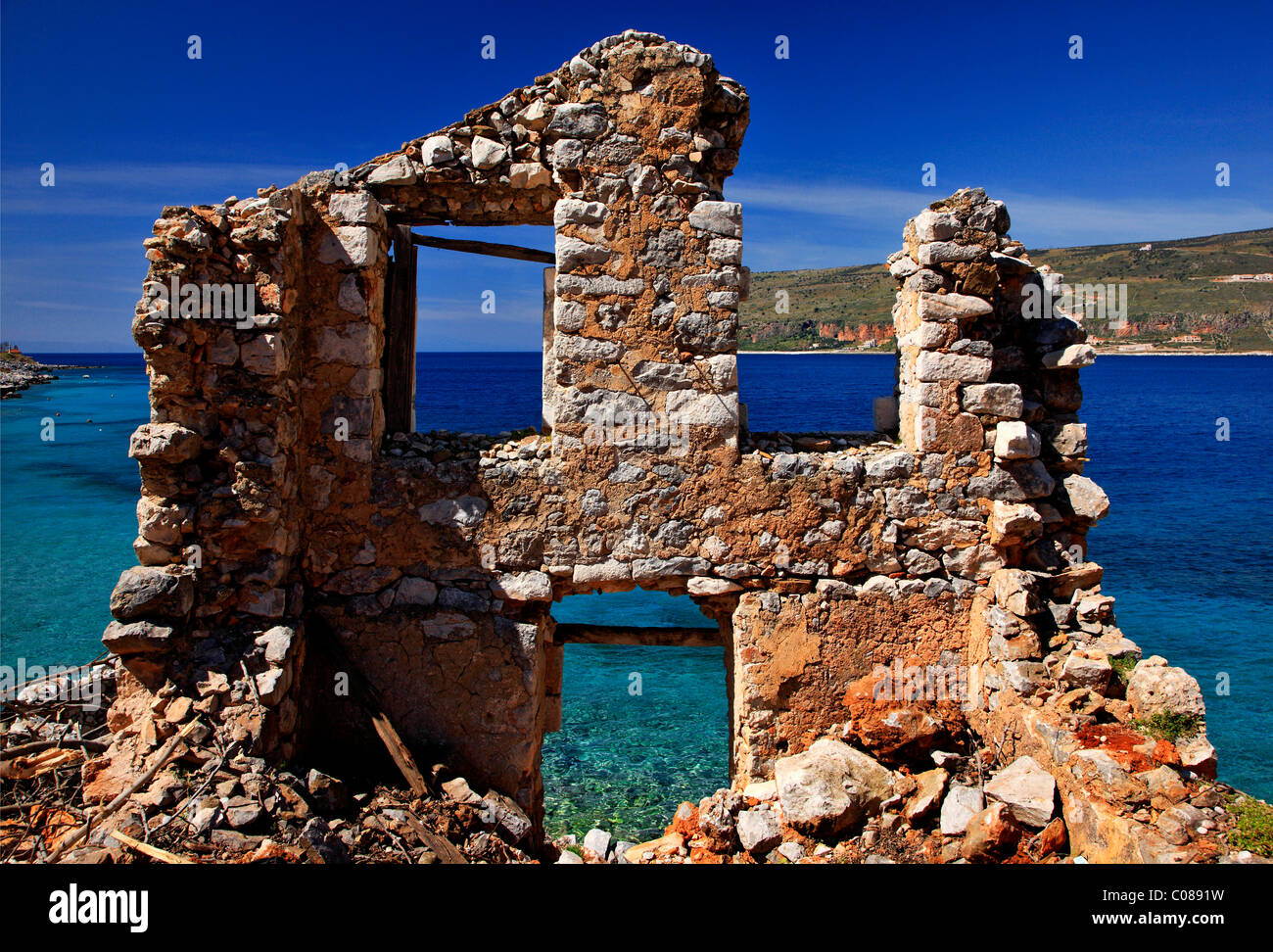 Casa distrutta immagini e fotografie stock ad alta risoluzione - Alamy