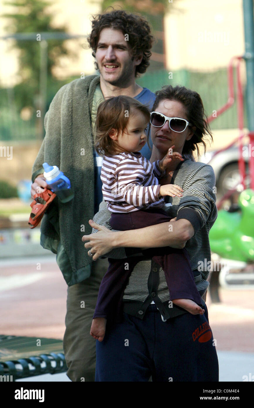 L'attrice Amanda Peet con il marito David Benioff e la figlia Francesca ...