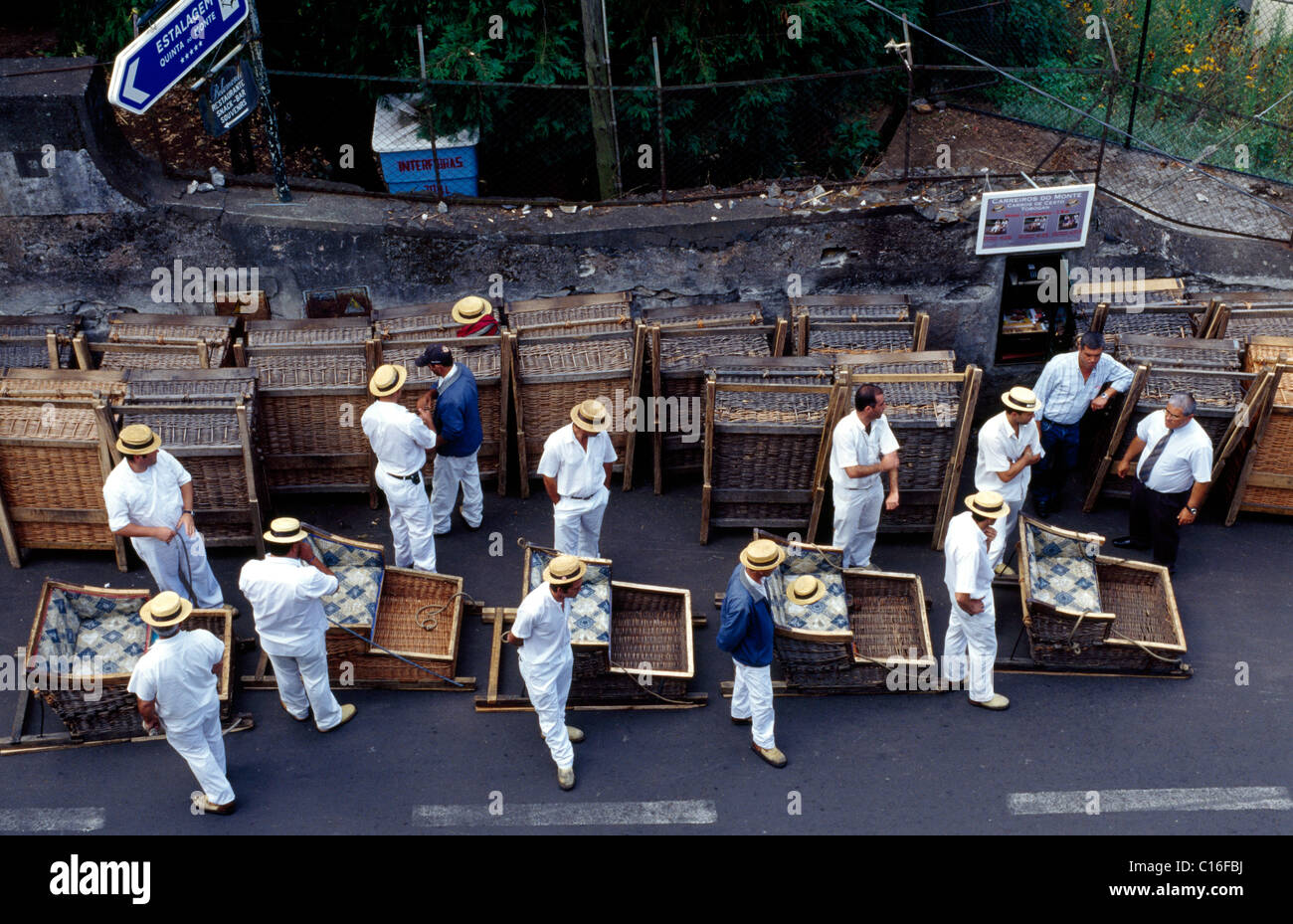 Funchal madeira sledges immagini e fotografie stock ad alta risoluzione ...