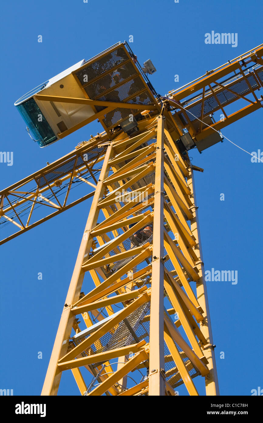 Gru per esterni immagini e fotografie stock ad alta risoluzione - Alamy