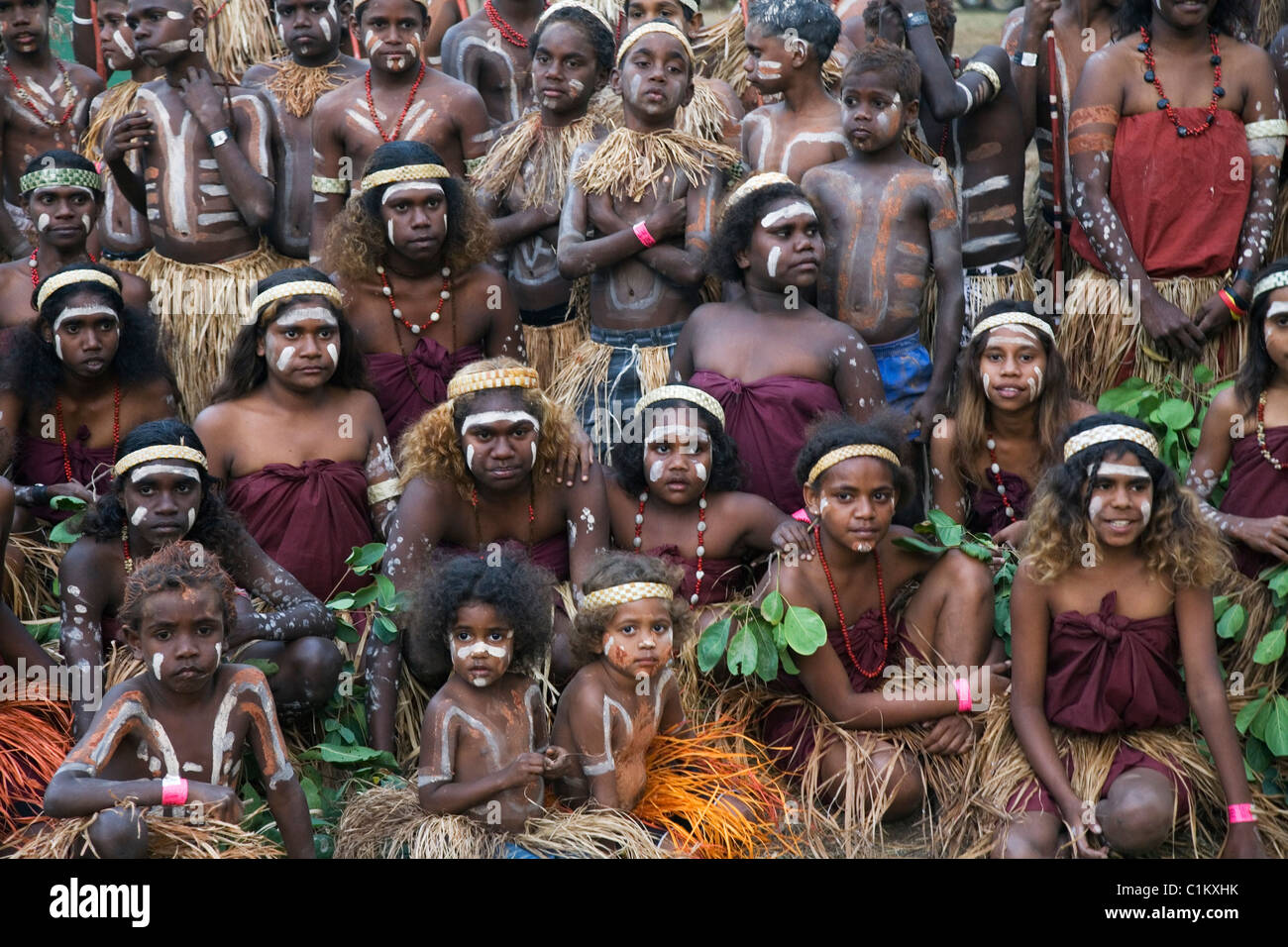 Lockhart River comunità dance troupe Laura Aboriginal Dance Festival ...