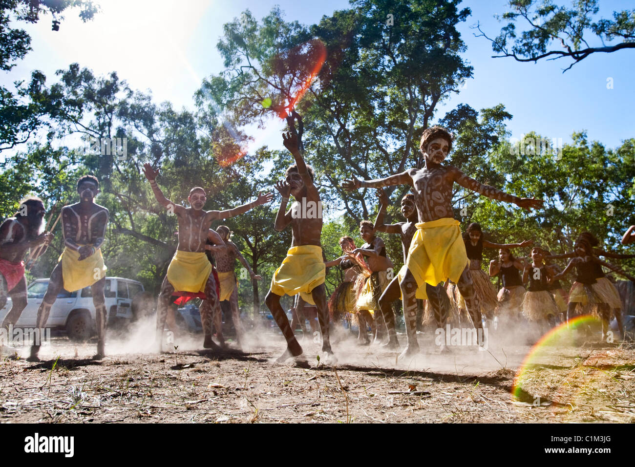 Dance indigenous children australia immagini e fotografie stock ad alta ...