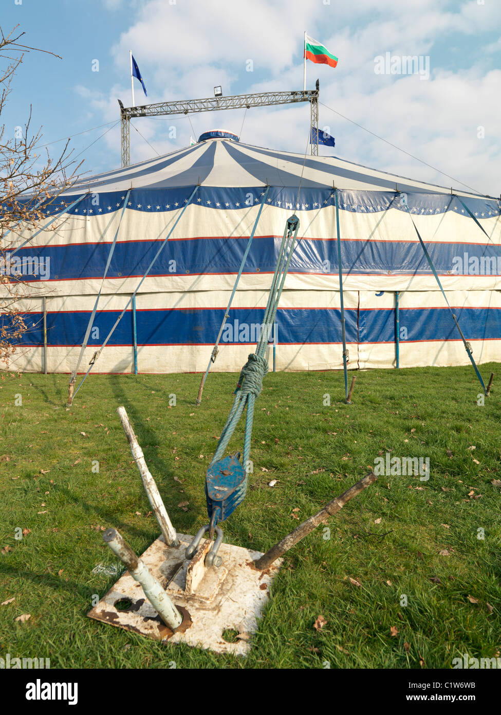 Circo da tendone da circo immagini e fotografie stock ad alta ...