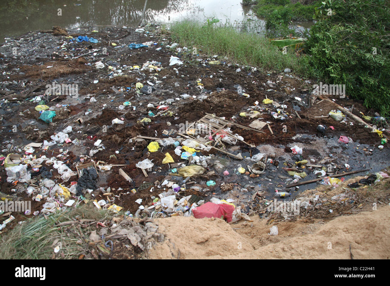 Fiume inquinato immagini e fotografie stock ad alta risoluzione - Alamy