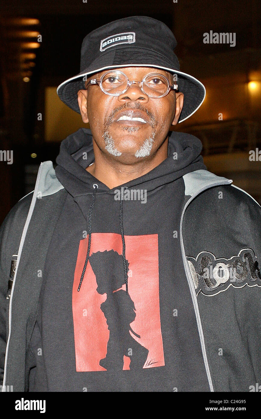 Samuel L. Jackson arriva al LAX Airport per prendere un volo per Londra ...