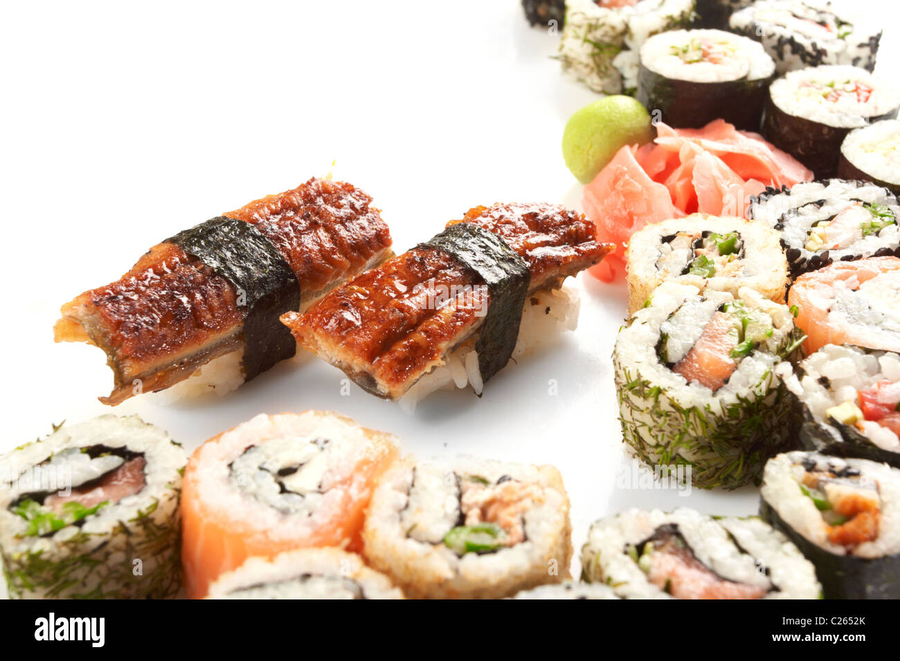 Tipi di sushi immagini e fotografie stock ad alta risoluzione - Alamy