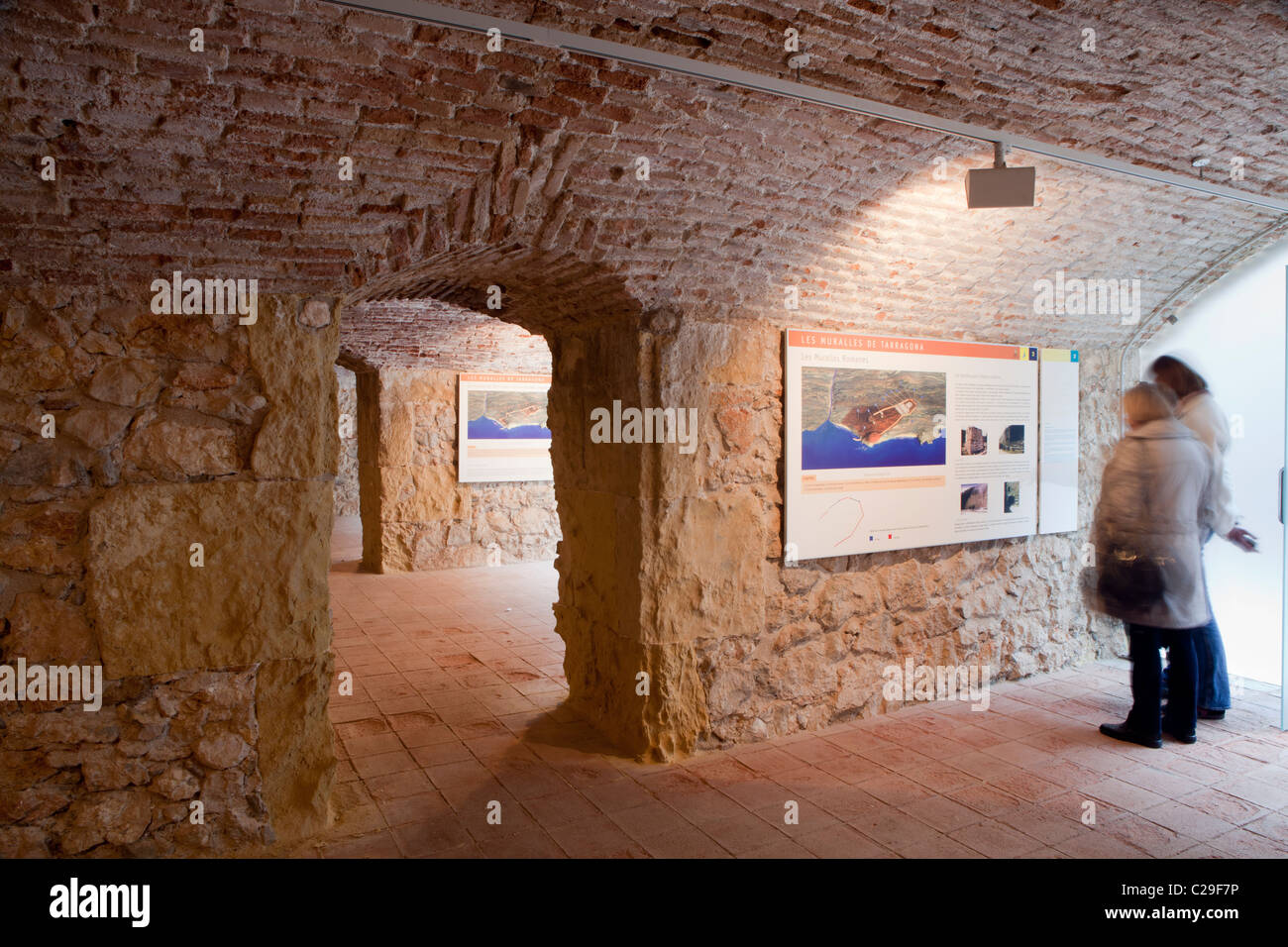 Muro di archeologia romana immagini e fotografie stock ad alta ...