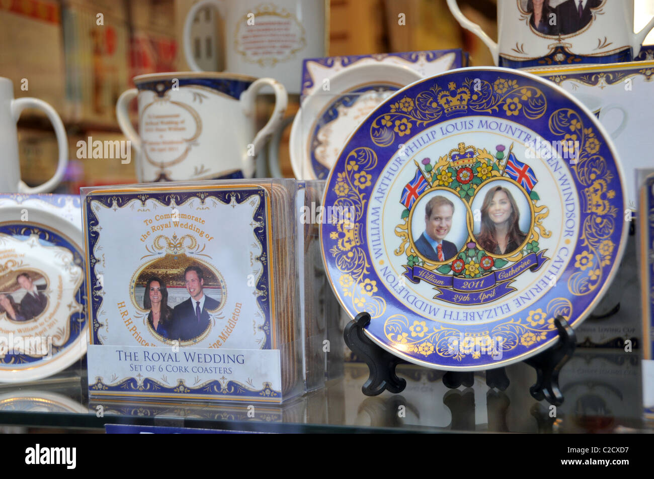 William Kate Middleton Royal Wedding souvenir mugs piastre principe ...