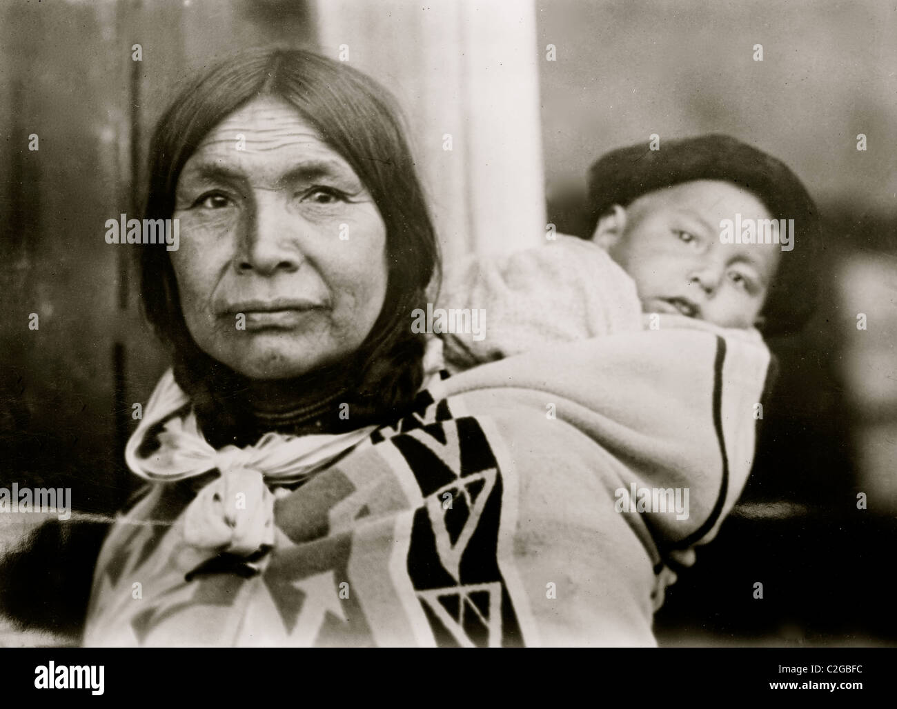 Papoose native american immagini e fotografie stock ad alta risoluzione ...