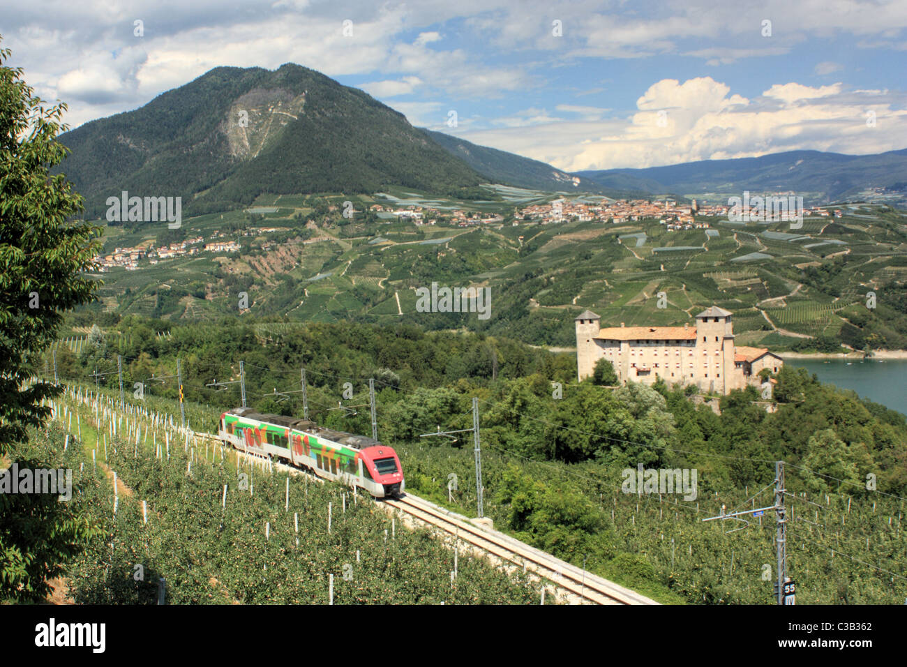 Italy trentino alto adige cles immagini e fotografie stock ad alta ...